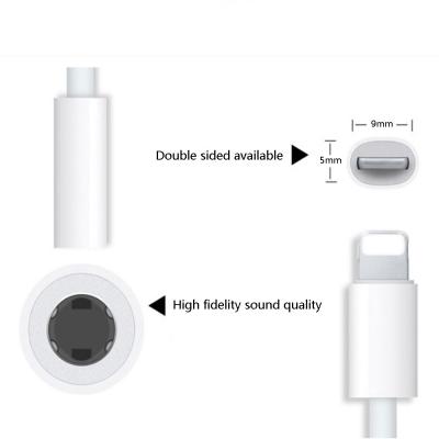 China 3.5mm Aux Headphone Jack 8.0CM Lightning Adapter Cable for sale