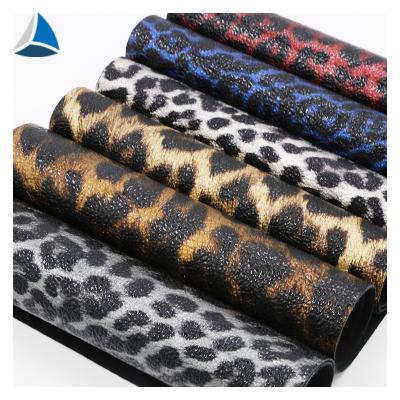 Cina Abrasion-Resistant Printed Embossed PU Coated Split Line Leather For Shoes in vendita