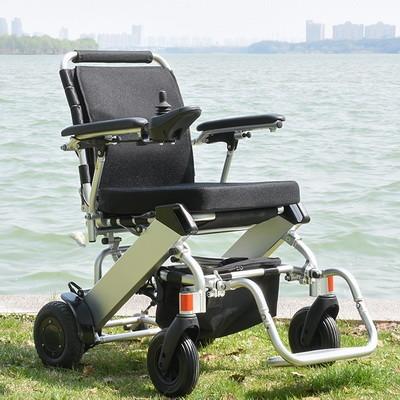 Cina Sedia a rotelle a pile piegante 6km/h del litio portatile in vendita