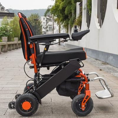 Cina La sedia a rotelle elettrica piegante leggera 100KG di iso carica il potere 2 di 150W X in vendita