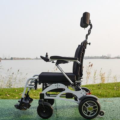 Cina Carrozzina elettrica pieghevole leggera del motore della spazzola 120KG di carico in vendita
