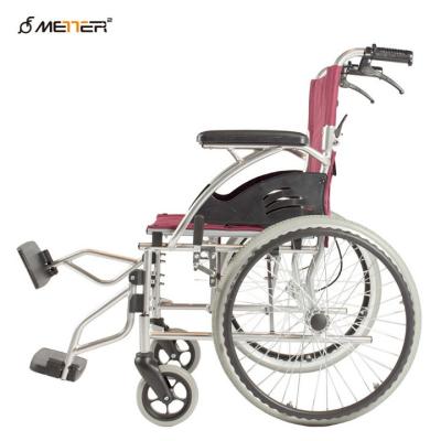 Cina Sedia a rotelle manuale di alluminio leggera per gli handicappati in vendita