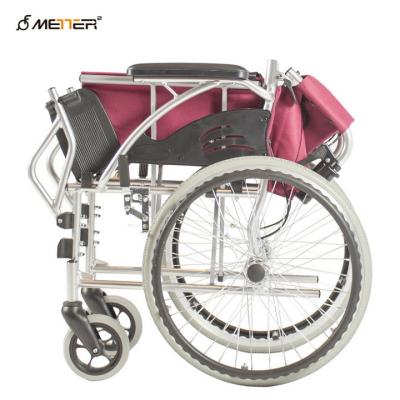 Cina Sedia a rotelle manuale di alluminio leggera per gli handicappati in vendita