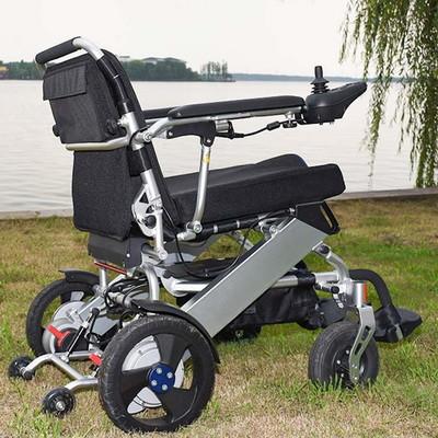 Cina Sedia a rotelle leggera piegante portatile con il freno elettromagnetico in vendita