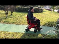 Sedia a rotelle leggera elettrica di mobilità all'aperto con il motore senza spazzola