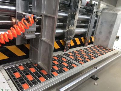 Cina Alta velocità Flexo della macchina di fabbricazione del contenitore di cartone dello SpA che stampa scanalatura in vendita