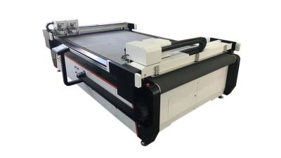 Cina Taglierina ondulata del campione del cartone di Digital della macchina del contenitore di cartone di CNC 2500mm in vendita