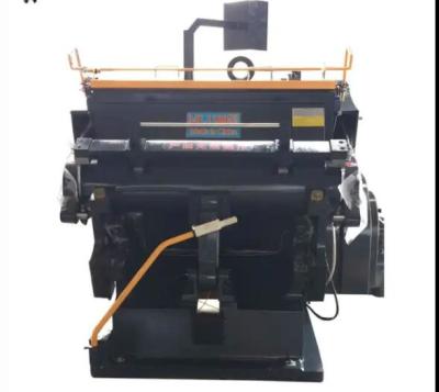 Cina 1100mm utente amichevole cartone ondulato scatola macchina piattaforma Creasing And Die Cutting in vendita
