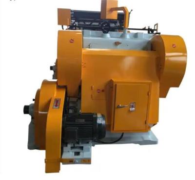 Cina 1100mm utente amichevole cartone ondulato scatola macchina piattaforma Creasing And Die Cutting in vendita