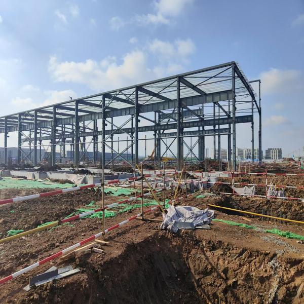 Quality Lightweight Prefabricated Steel Structure Building For Office / Warehouse for sale