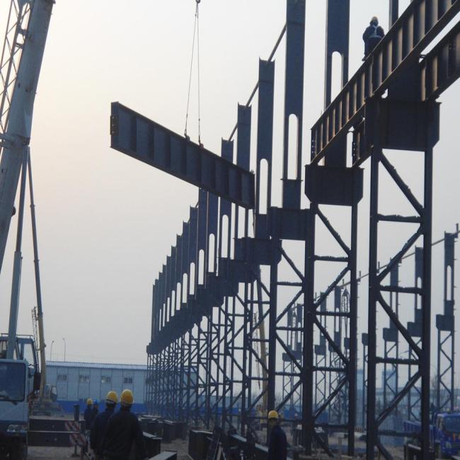 Steel structure workshop roof installation