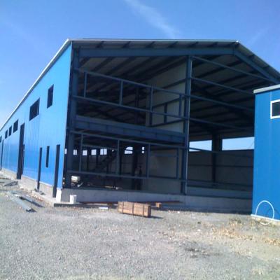China Pre Engineered Steel Structure Factory Building Q235 Q355 for sale