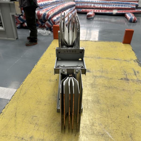 Quality Plug In Busway Box With Circuit Breaker Aluminum Busbar Trunking For Pipeline for sale