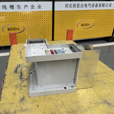 China Aluminium Dense Metal Enclosed Busway / Power Busways Connected To Distribution Box for sale