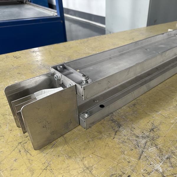 Quality Premium Electrical Sandwich Busduct Trunking Customizable Size for sale