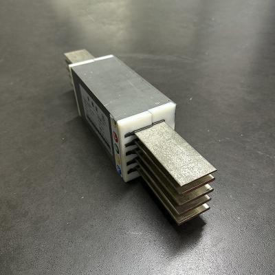 China Low Voltage Epoxy Cast Resin Busbar Customized 400-6300A Waterproof IP68 AC/DC1000V 50-60Hz for sale