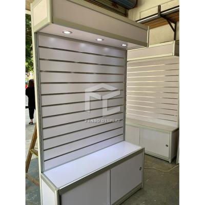 Cina Visualizzatori indipendenti di Slatwall degli accessori del cellulare con il portello scorrevole chiudibile a chiave in vendita