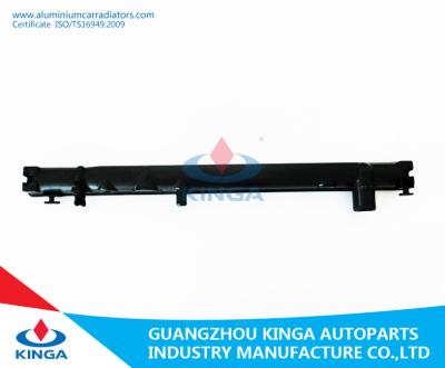 Cina HILUX INNOVA 'diametro di plastica DIESEL 38mm della sostituzione del carro armato del radiatore 04 KUN40 in vendita