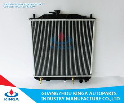中国 自動車部品すべてトヨタ Avensis 07 の-/Avanza 03 のためのアルミニウム ラジエーターの 販売のため