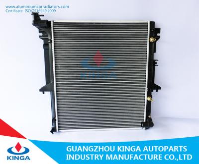 Cina L'automobile di alluminio su ordinazione parte G200'04-/L200'07 al radiatore di plastica di alluminio di PA16/26mm in vendita