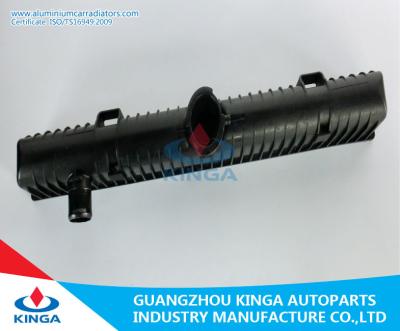 Cina Carro armato di plastica W123 superiore/126 280S'76-85 del radiatore del benz per l'automobile automatica in vendita
