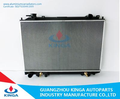 Cina Le componenti del motore di MAZDA B2200 F2P5-15-200D sono il centro di plastica dell'alluminio del carro armato dei radiatori freschi in vendita
