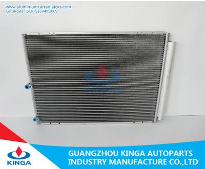 Cina Condensatore di alluminio di CA dell'auto per l'OEM di LEXUS RX330 03 88450-48040 in vendita