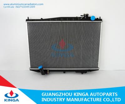 China DIESEL de alumínio feito sob encomenda do RECOLHIMENTO de NISSAN dos radiadores do motor automotivo à venda