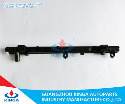 Cina Carro armato di plastica dell'OEM 16400-7A351/7A260/7A261Radiator per TOYOTA IPSUM PICNIC'96 SXM15 in vendita