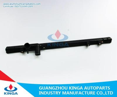 Cina Carri armati del radiatore della sostituzione di plastica per LEXUS'99 JZS161, pezzi di ricambio dell'automobile in vendita