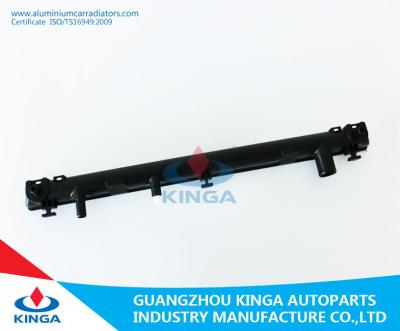 Cina Liana/Aerio'01-04 di Suzuki ai pezzi di ricambio di plastica del vagone cisterna del radiatore 17700-54G10 in vendita