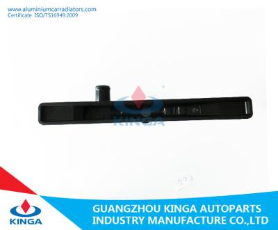 Cina Radiatore superiore di plastica del carro armato per SUZUKI VITARA'97-AT in vendita