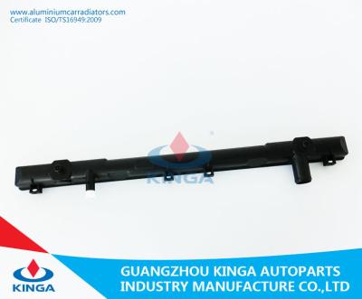 Cina Carro armato di plastica del radiatore dell'automobile per l'OEM 2001 di SUZUKI GRAND VITARA 17700-52D00 in vendita