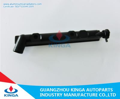 Cina Ripari il carro armato di plastica del radiatore/radiatore sinistro di plastica del carro armato per l'EREDITÀ di SUBARU A in vendita