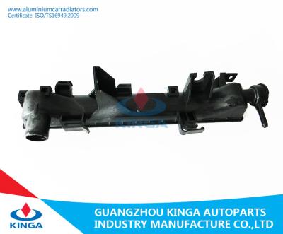 Cina Carro armato del radiatore dell'automobile del sistema di raffreddamento del motore per il carro armato della plastica di SCORPIONE di 2005 MAHINDRA in vendita