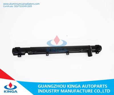 Cina Gli accessori dell'automobile sostituiscono il carro armato di plastica del lato del radiatore per DIAMANTE'97-00 in vendita
