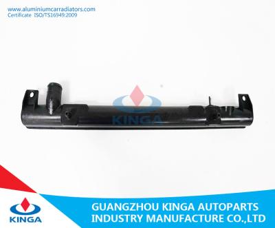 Cina Mitsubishi astuto 2007 soleggiato al carro armato di plastica del radiatore automatico/carro armato del radiatore parte in vendita