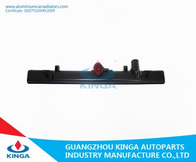 Cina Carro armato di plastica della cima del radiatore per la raccolta automatica L200 1998 di Mitsubishi della sostituzione del radiatore A in vendita