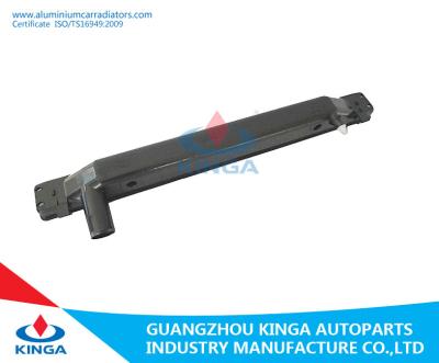 Cina Toyota LandCruiser'95-98 FZJ80 al radiatore automatico parte la sostituzione di plastica del carro armato del radiatore in vendita
