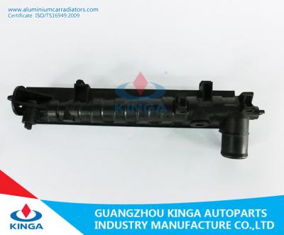 Cina OEM di plastica 9633070480 del carro armato del radiatore di CITROEN XSARA 1.4i/1.6i'97-MT 42×378mm in vendita