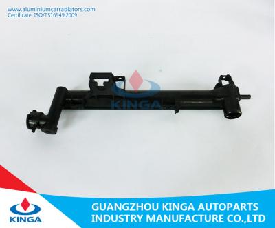 Cina Carro armato laterale del radiatore/carro armato di plastica del radiatore per il grande Cherokee'05-10 Mt radiatore di Chrysler in vendita