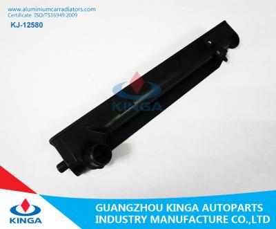 Cina Sostituzione di plastica del carro armato del radiatore automatico dei pezzi di ricambio per COROLLA'01-1.4 D4D (D) in vendita