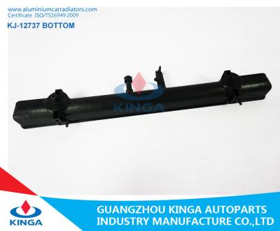 Cina Carro armato di plastica del radiatore della sostituzione degli accessori dell'automobile per Toyota HIACE'08 in vendita