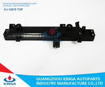 Cina L'automobile parte il carro armato di plastica del radiatore per il radiatore DYNA LY220/230'01 dell'automobile di TOYOTA in vendita