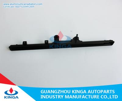 Cina Il carro armato del radiatore dell'automobile del sistema di raffreddamento del motore parte per Toyota COROLLA'92 - 01 AE110 in vendita