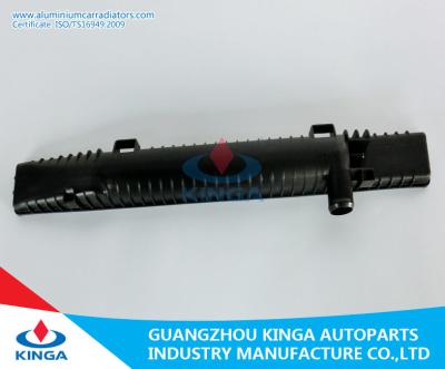 Cina OEM di plastica 1265000103/1103/1803 del carro armato del radiatore del BENZ W126/560SE1979-AT in vendita
