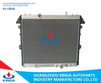 Cina Radiatori di alluminio dell'automobile dei pezzi di ricambio di Toyota per HILUX INNOVA 04-DIESEL A in vendita