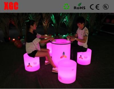 中国 リチウム電池が付いている多彩なRGB LEDのコーヒー テーブル軽量の反水 販売のため