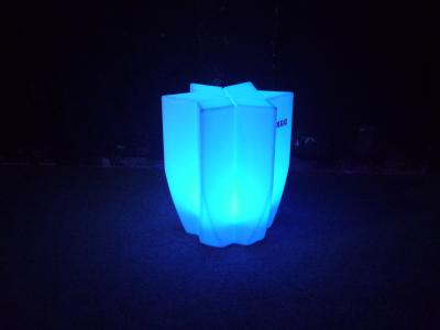 中国 防水LEDのテーブルおよび椅子の党/宴会のためのLEDのバー スツール 販売のため
