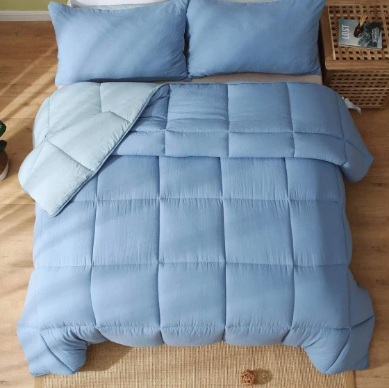 Custom two-color microfiber comforter - front view